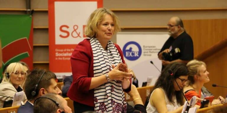 Multilingualism and equal rights in the EU: the role of sign languages ...